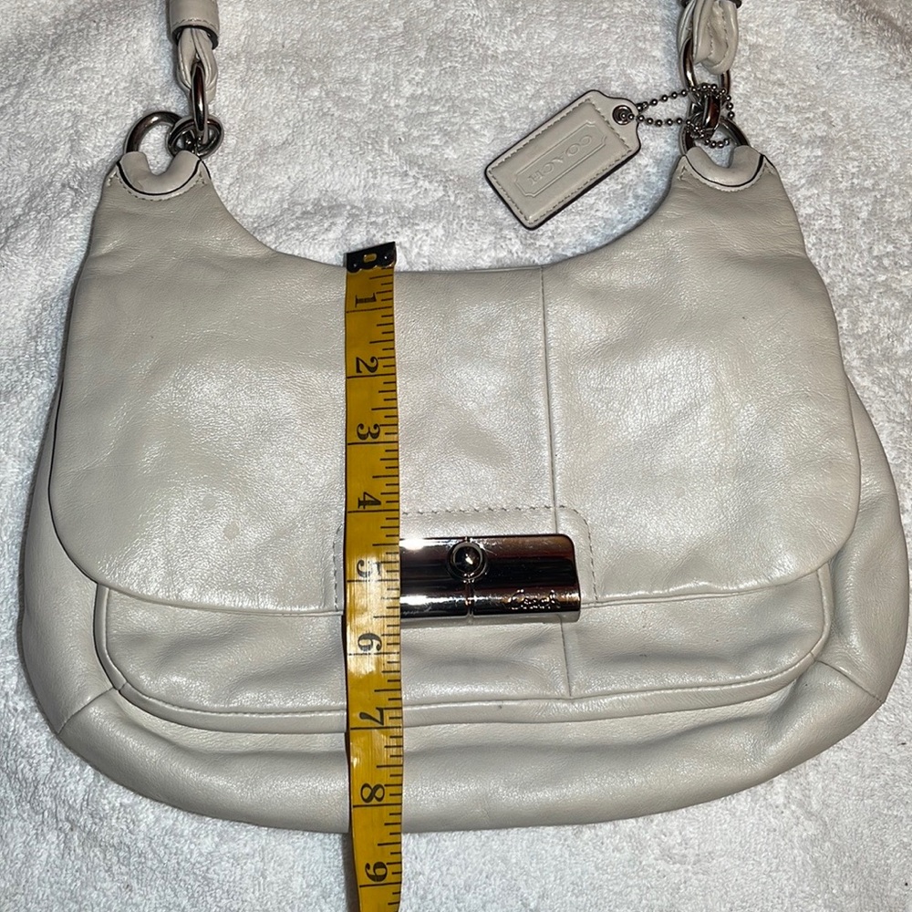 Coach Ivory Leather Shoulder Bag - Gem